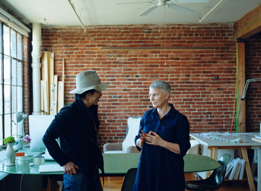 Christa B.Allen（女優）とChuck Krall（フォトグラファー）の居住空間。LAダウンタウンで出会った、アーティストの暮らし ...